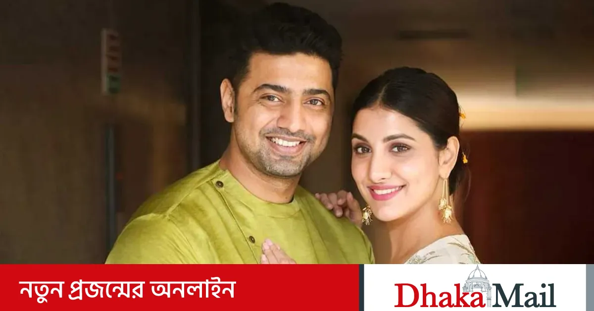 দেবের সামনেই তার প্রেমিকাকে বিয়ের প্রস্তাব